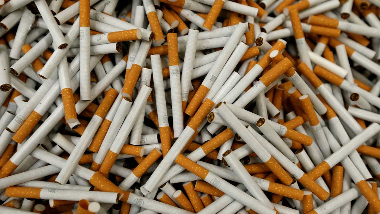 Pakistani smokers preferring non-duty paid cigarettes over legal brands ...