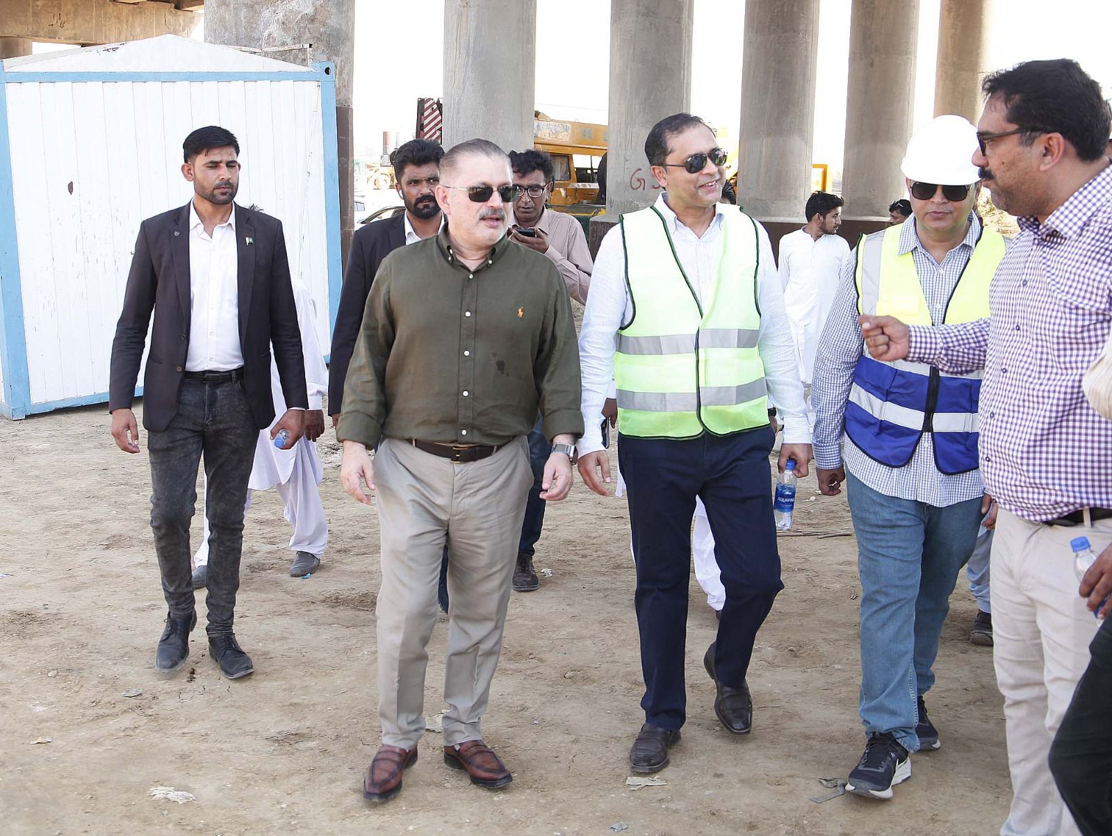 Yellow Line BRT a significant project for Karachi: Sharjeel Memon - HUM ...