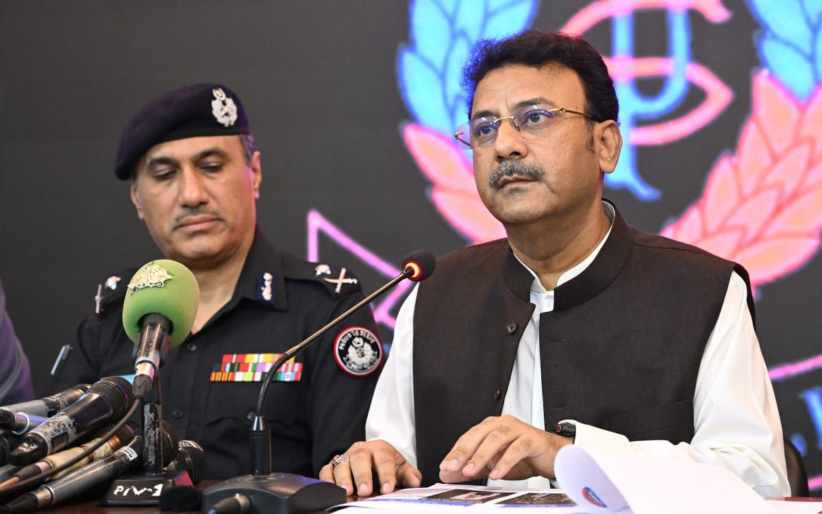 Rewards, certificates announced for Counter-Terrorism Department - HUM ...