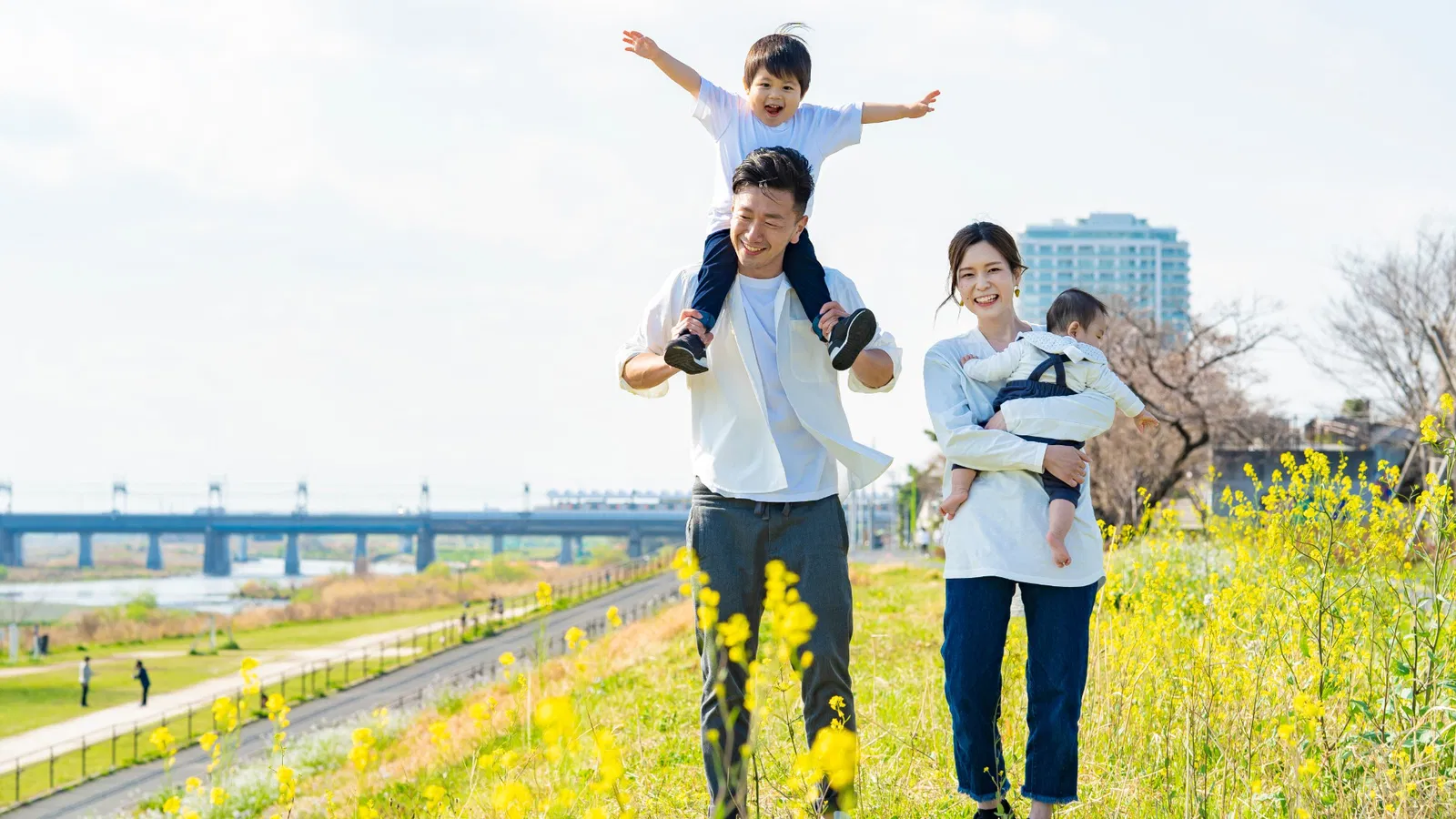 Tokyo decides to implement four-day work week - HUM News English
