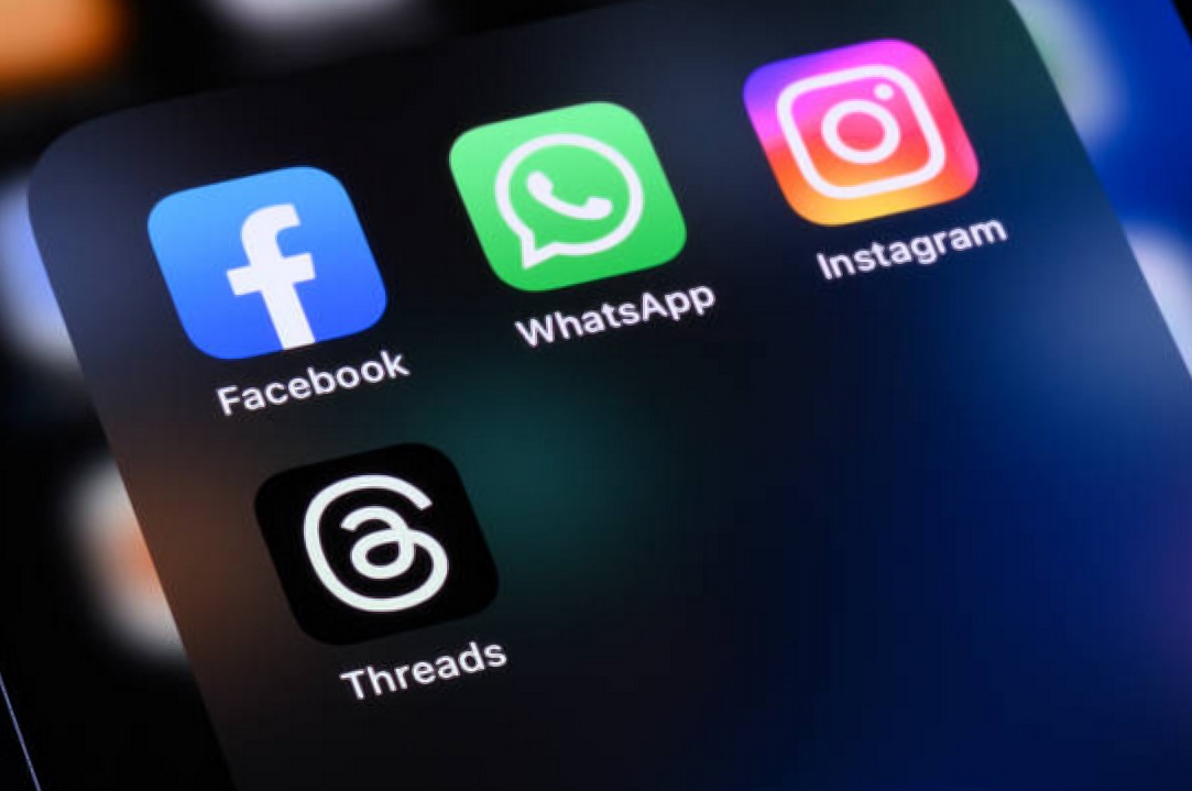 Whatsapp, Facebook, Instagram suffers outages across Pakistan - HUM ...