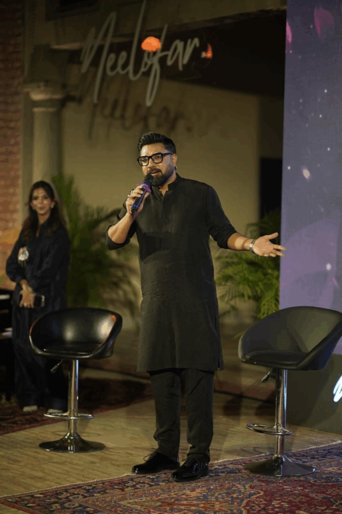 Neelofar unveils first song on a crisp Lahore autumn night - HUM News ...