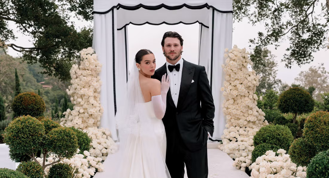 Hailee Steinfeld welcomes first baby with NFL star Josh Allen - HUM ...